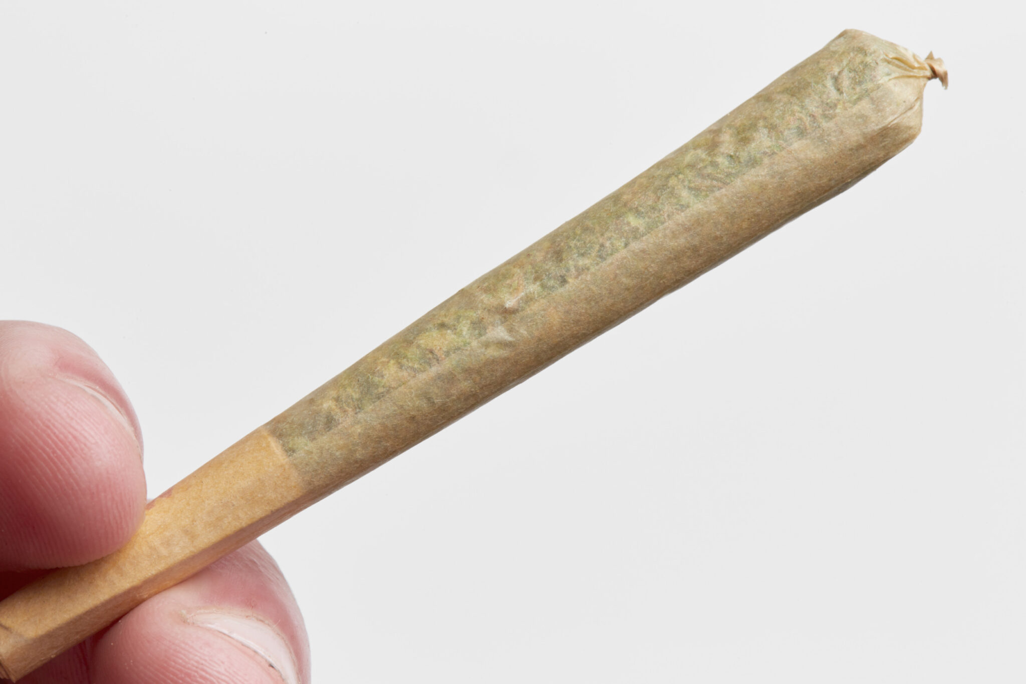 How to Smoke a Pre-Roll for the Best Experience - Inyo Las Vegas